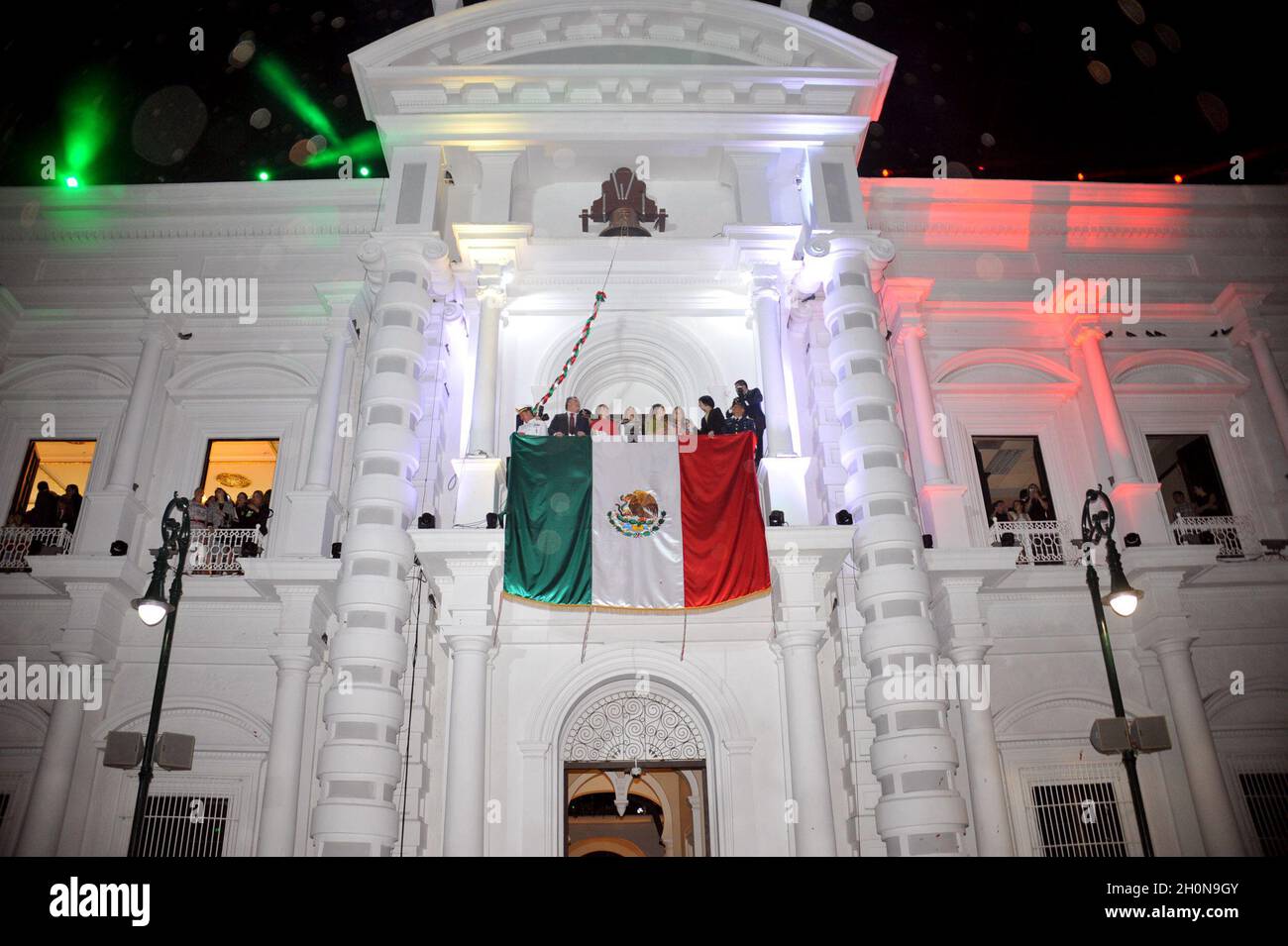 Grito de independencia de méxico hi-res stock photography and images ...
