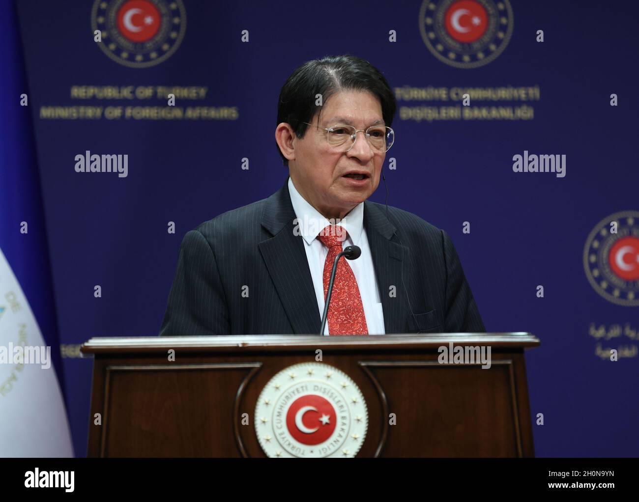 Denis moncada colindres hi-res stock photography and images - Alamy