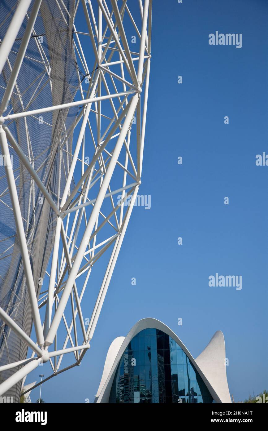 Parabola architecture hi-res stock photography and images - Alamy