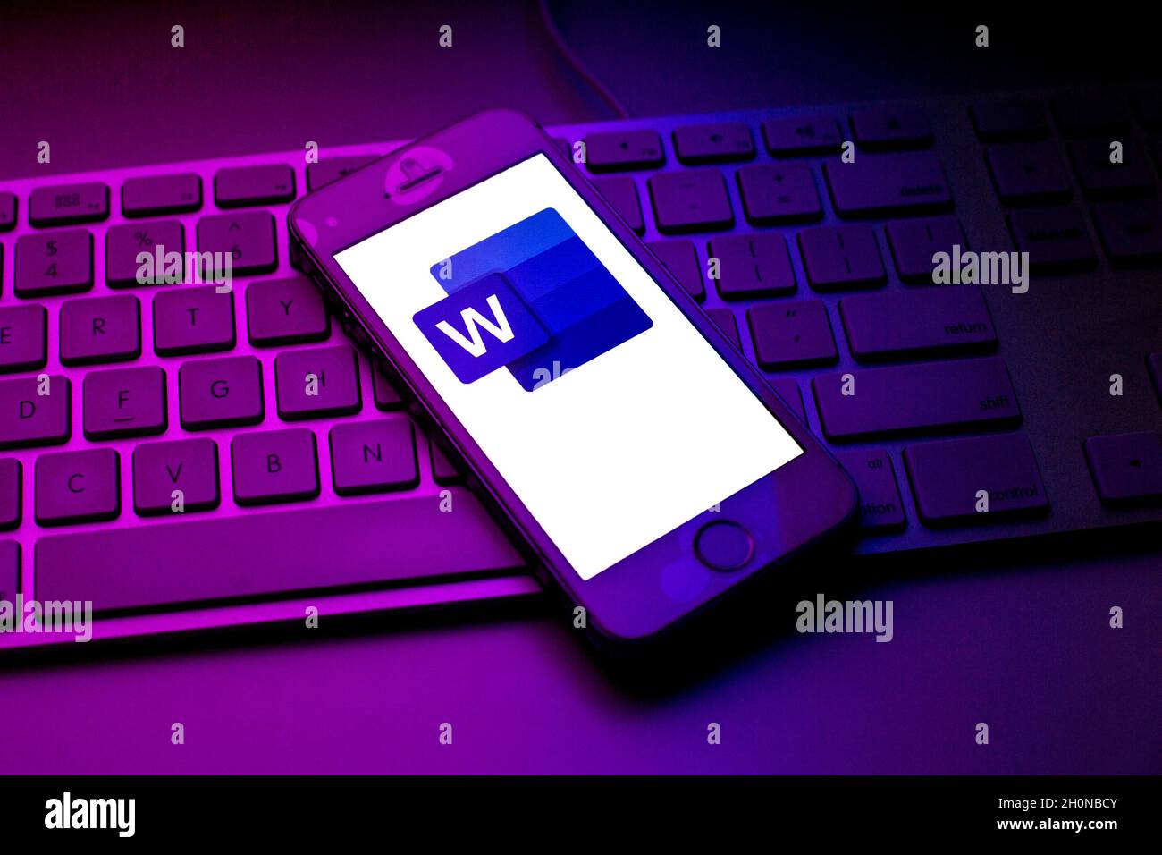 Computer microsoft word hi-res stock photography and images - Alamy