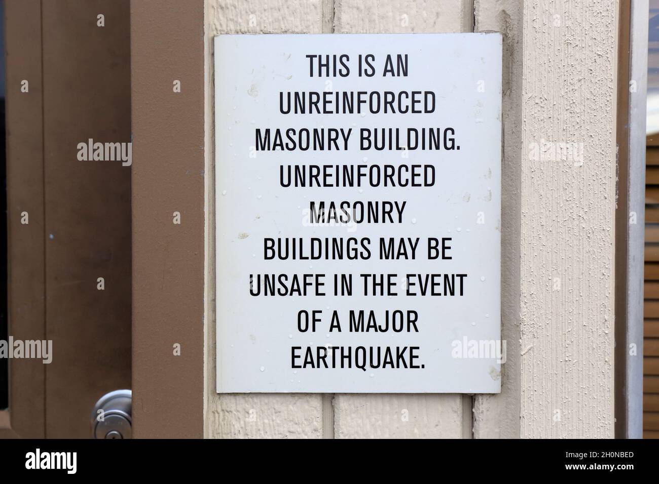 Unsafe Building High Resolution Stock Photography and Images - Alamy