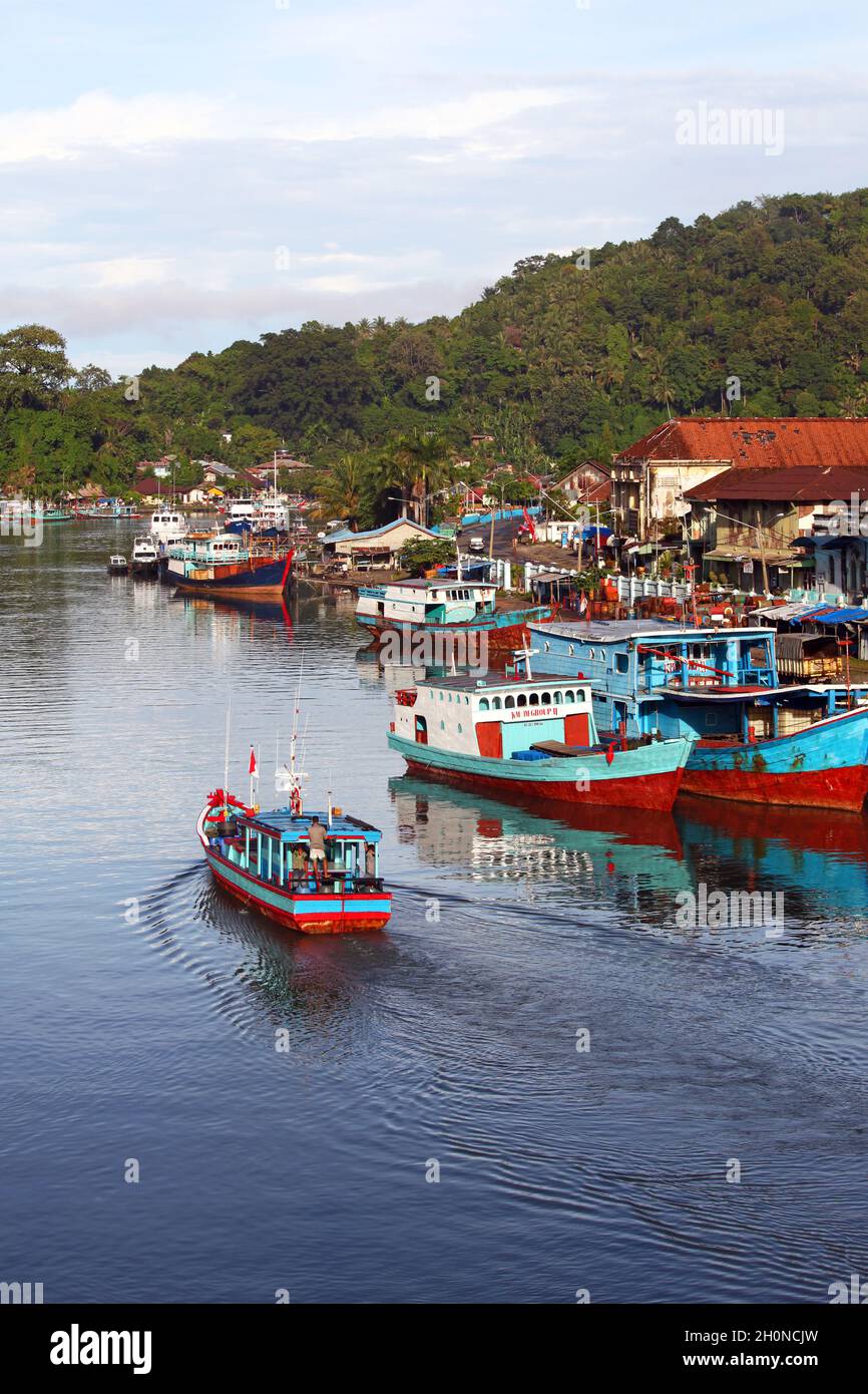 Padang sumatra port hi-res stock photography and images - Alamy