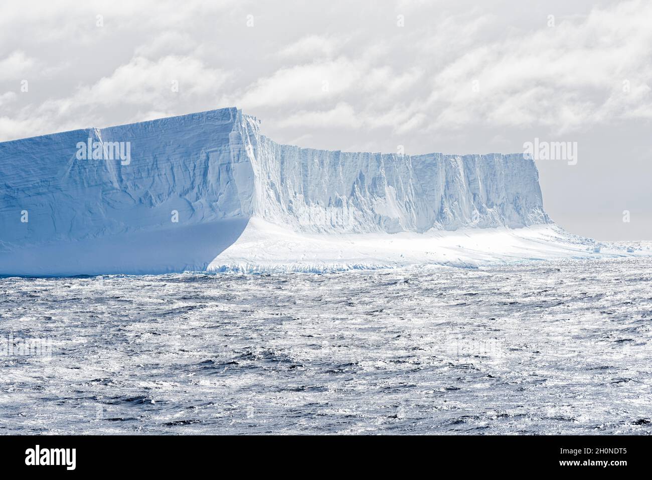 Tabular iceberg antarctica hi-res stock photography and images - Alamy