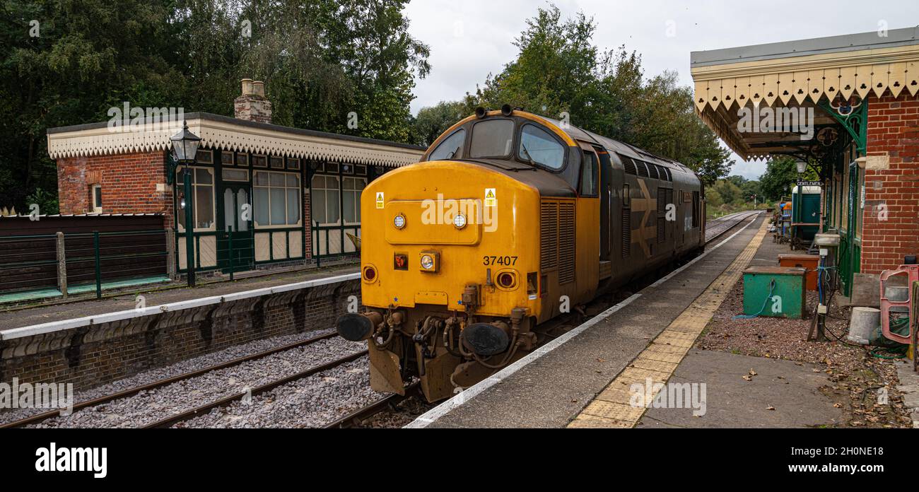 Class 37 British railways locomotive Stock Photo - Alamy