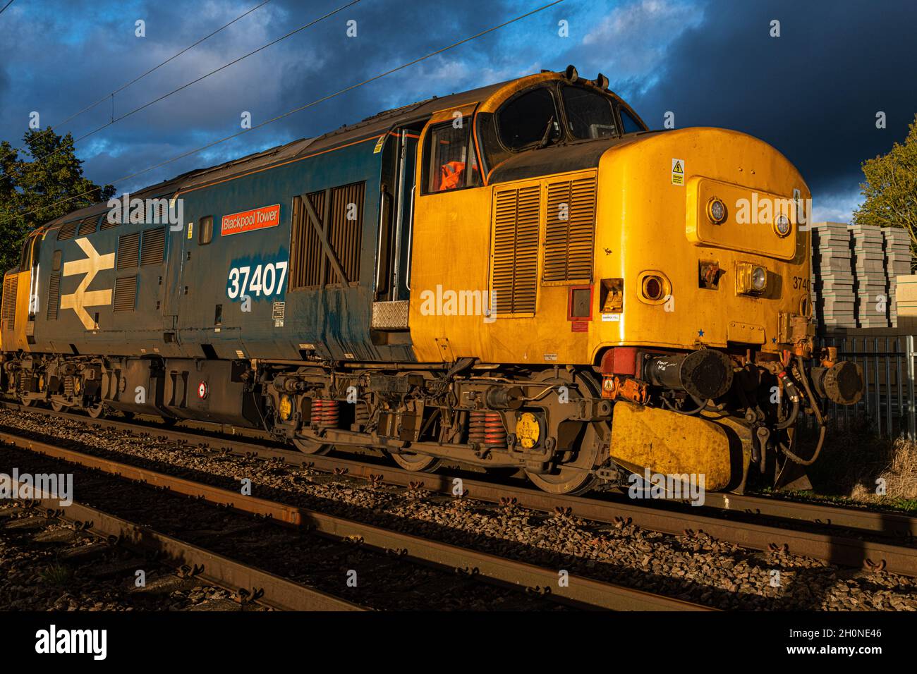 Class 37 British railways locomotive Stock Photo - Alamy