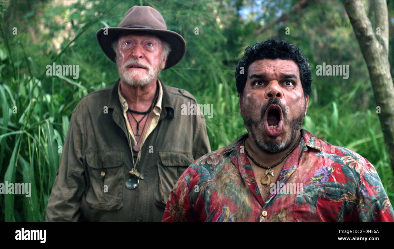 Los Angeles, USA. Michael Caine and Luis Guzman in a scene from the ...
