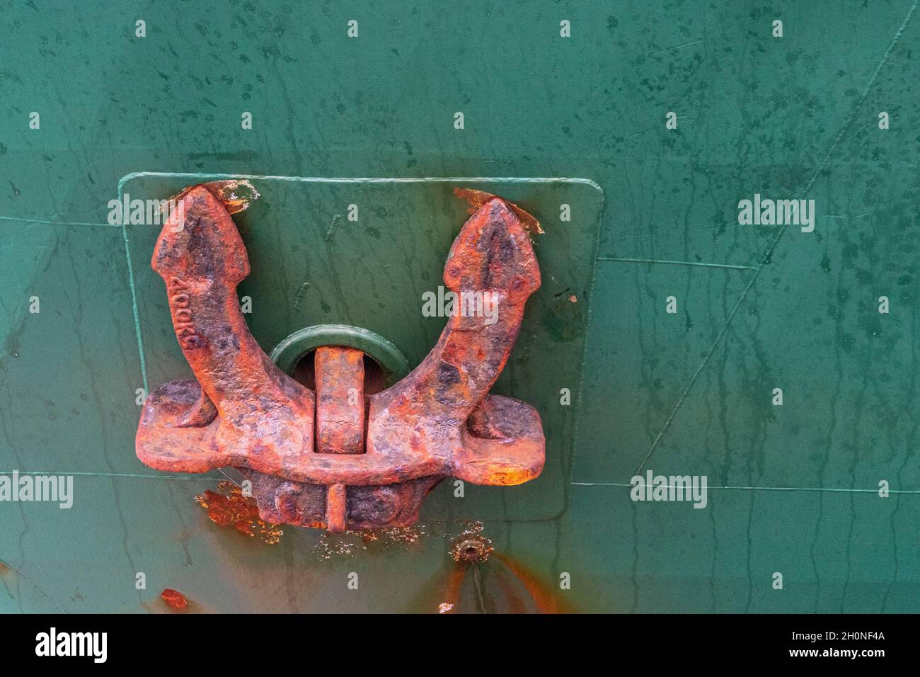 Heavy anchor rusty metal hi-res stock photography and images - Alamy