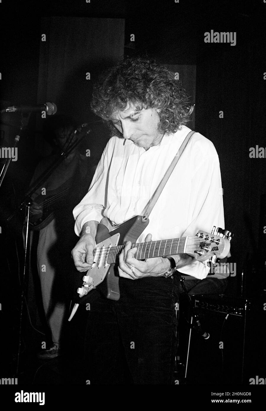 Fender telecaster live Black and White Stock Photos & Images - Alamy