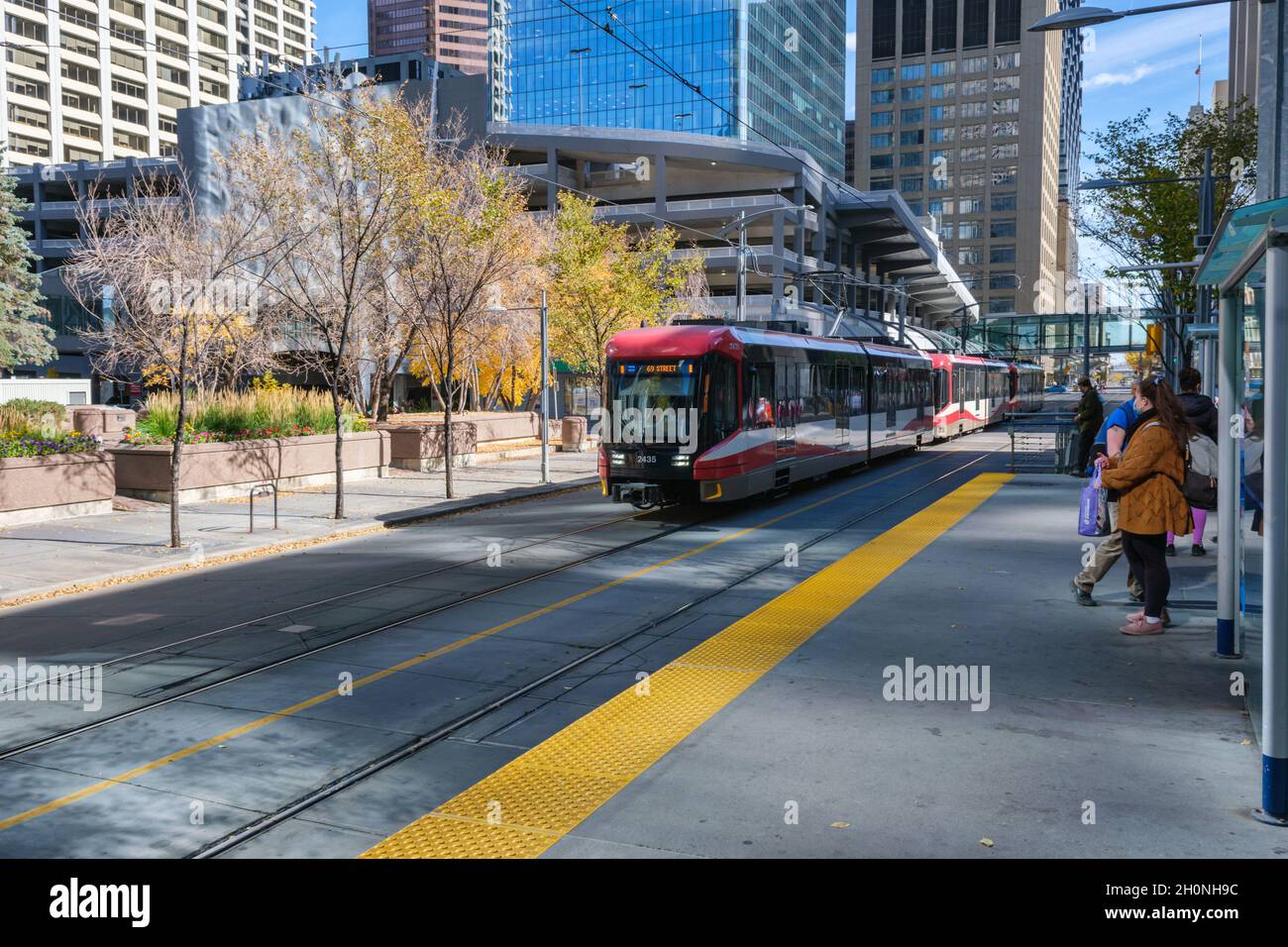 Calgary tramway hi-res stock photography and images - Alamy