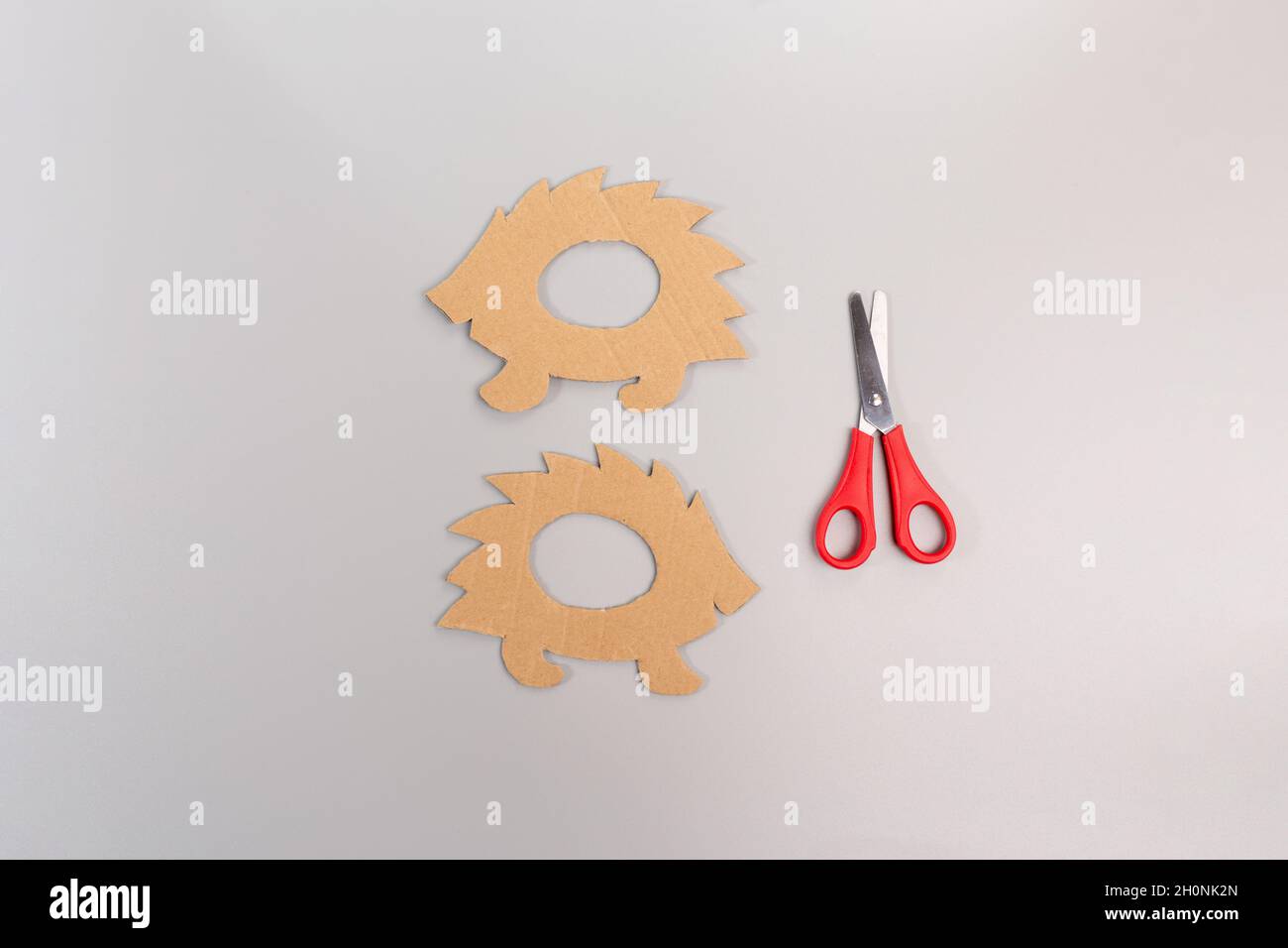 autumn craft hedgehog, art project for kindergarten kids, seasonal ...