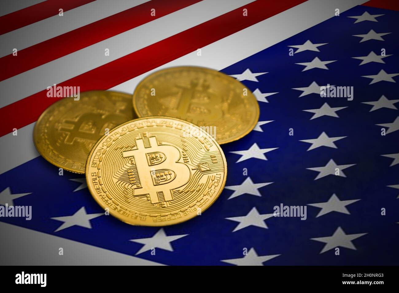 Gold flag hi-res stock photography and images - Alamy