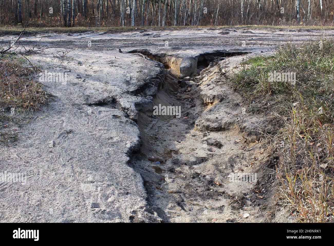 Eroded soil edge hi-res stock photography and images - Alamy