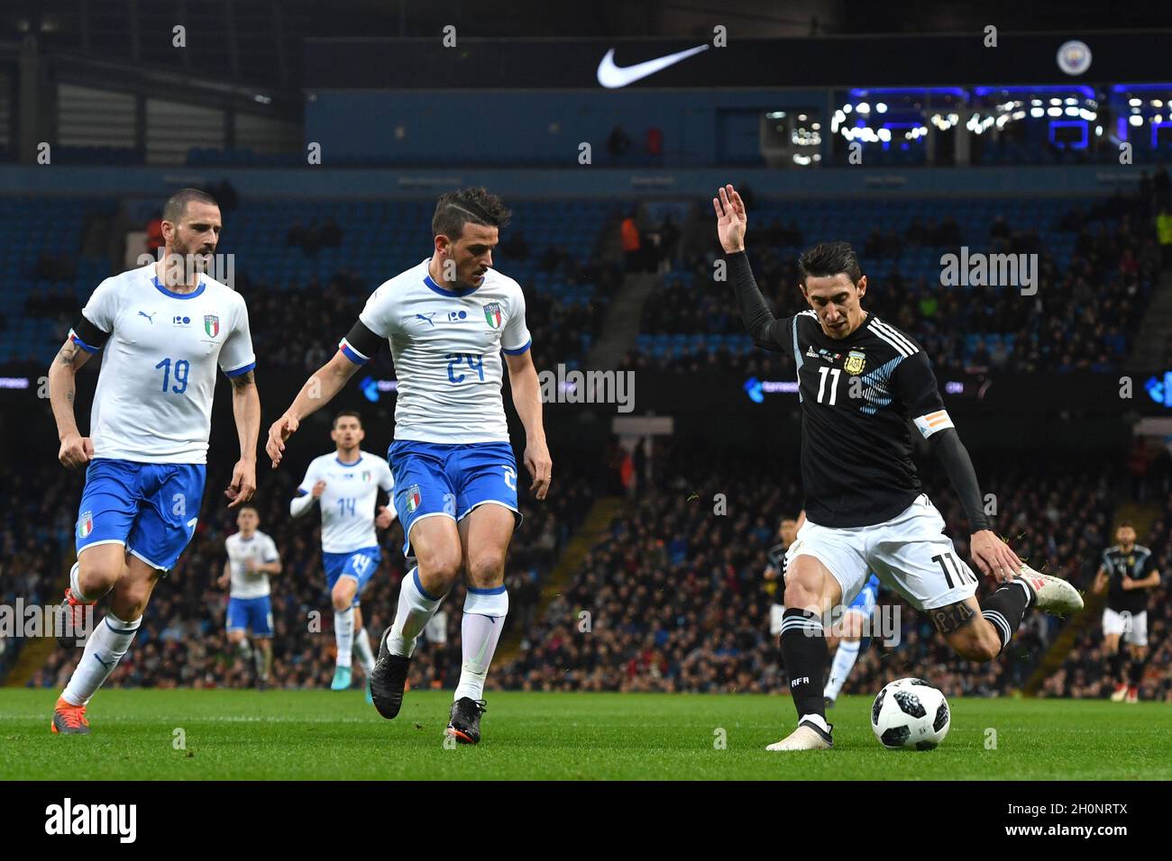 Argentina’s Angel Di Maria shoots at goal Stock Photo - Alamy