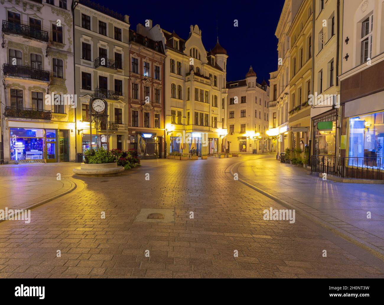 Torun main square hi-res stock photography and images - Alamy