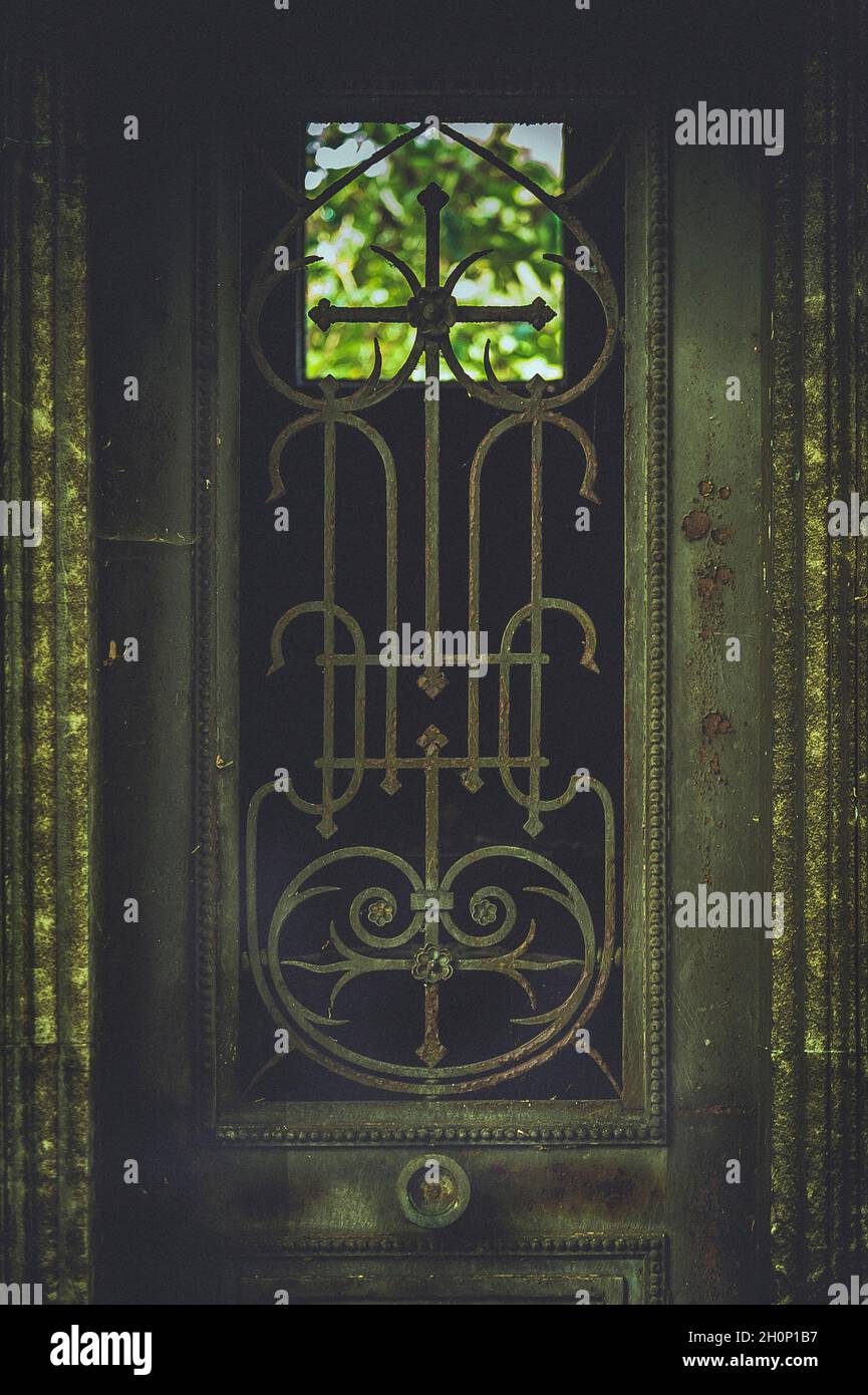Crypt door at Montmartre cemetery in Paris Stock Photo - Alamy