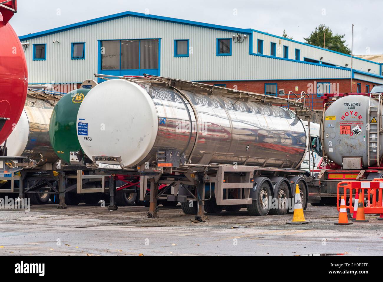 Hgv trailers uk hi-res stock photography and images - Alamy