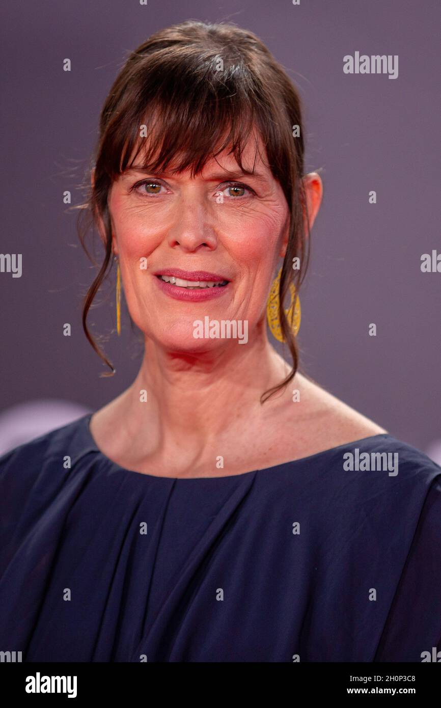 Clio barnard hi-res stock photography and images - Alamy