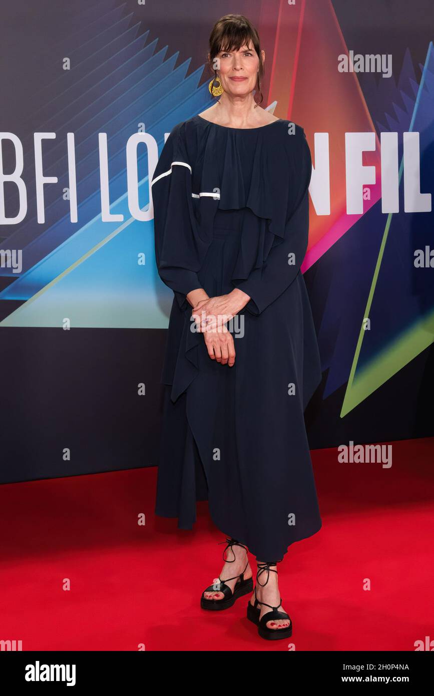 Clio barnard film hi-res stock photography and images - Alamy