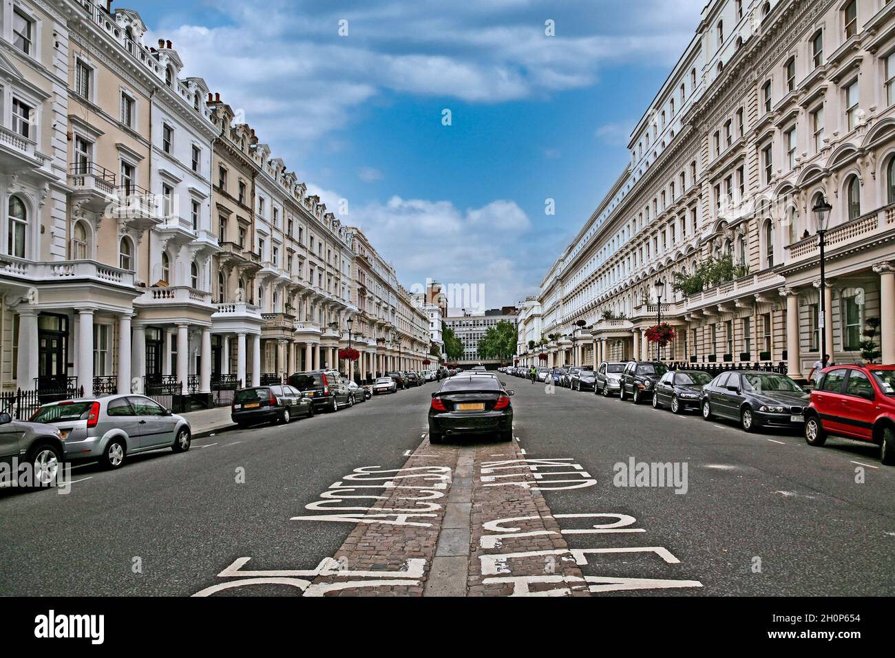 Queens gate row hi-res stock photography and images - Alamy