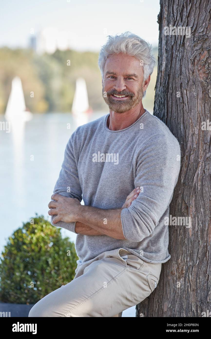 PRODUCTION - 08 October 2021, Hamburg: Michael Reh, fashion ...