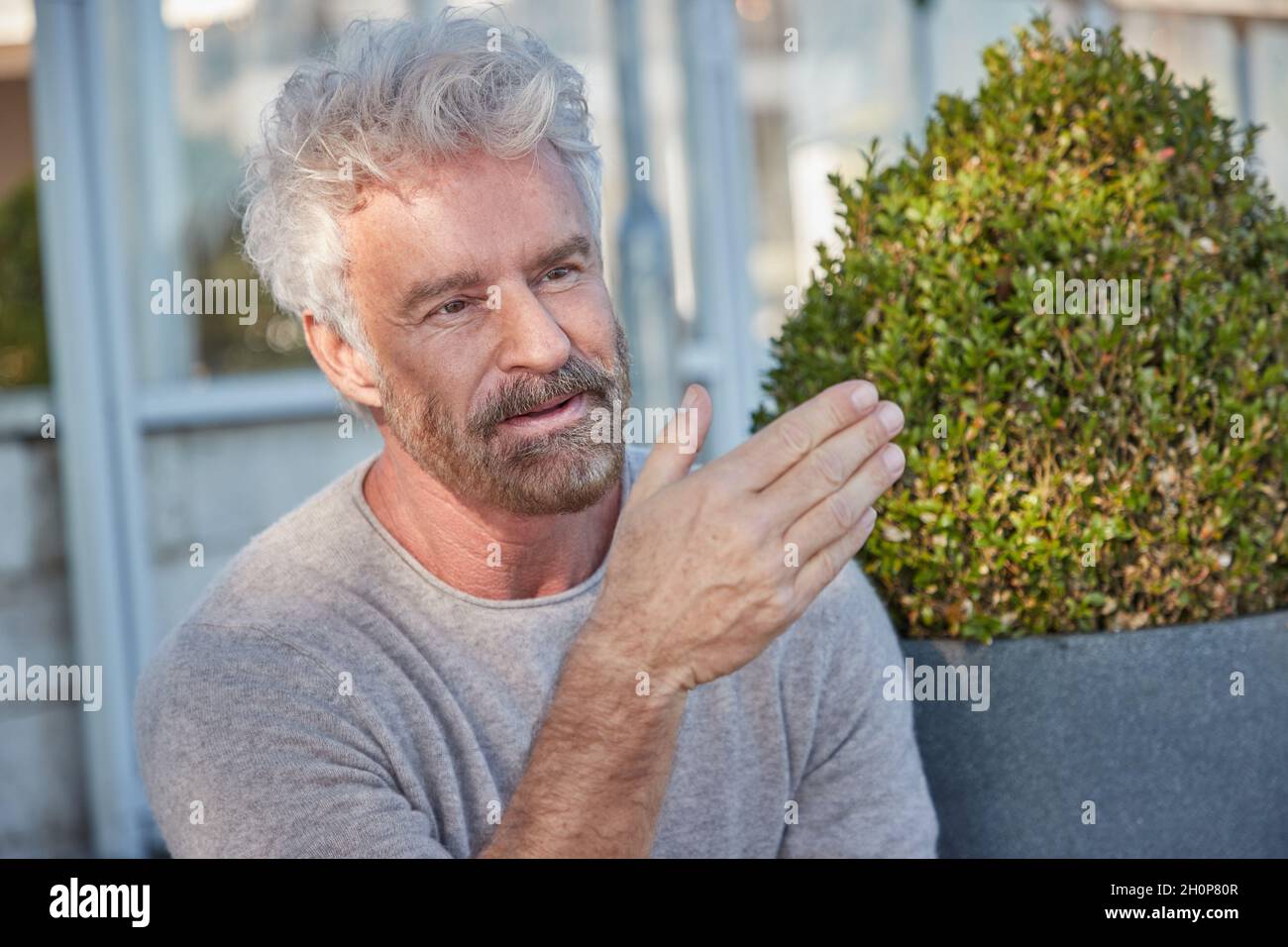 PRODUCTION - 08 October 2021, Hamburg: Michael Reh, fashion ...