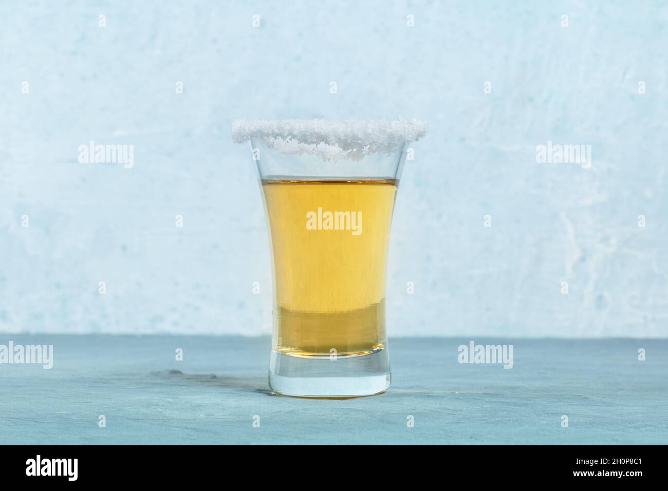 Gold bar side view hi-res stock photography and images - Alamy