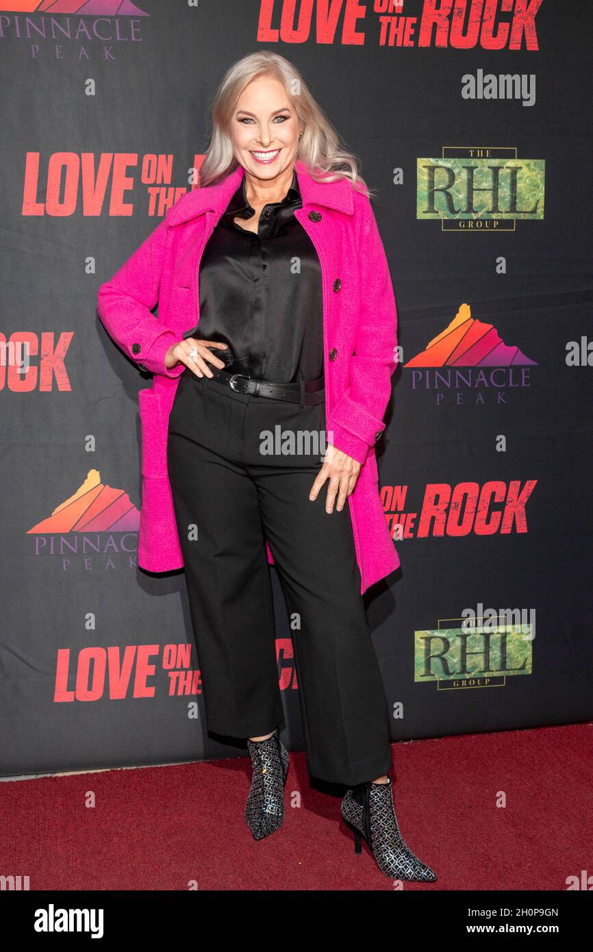 Universal City, CA - October 13, 2021: Monique Parent attends Pinnacle ...