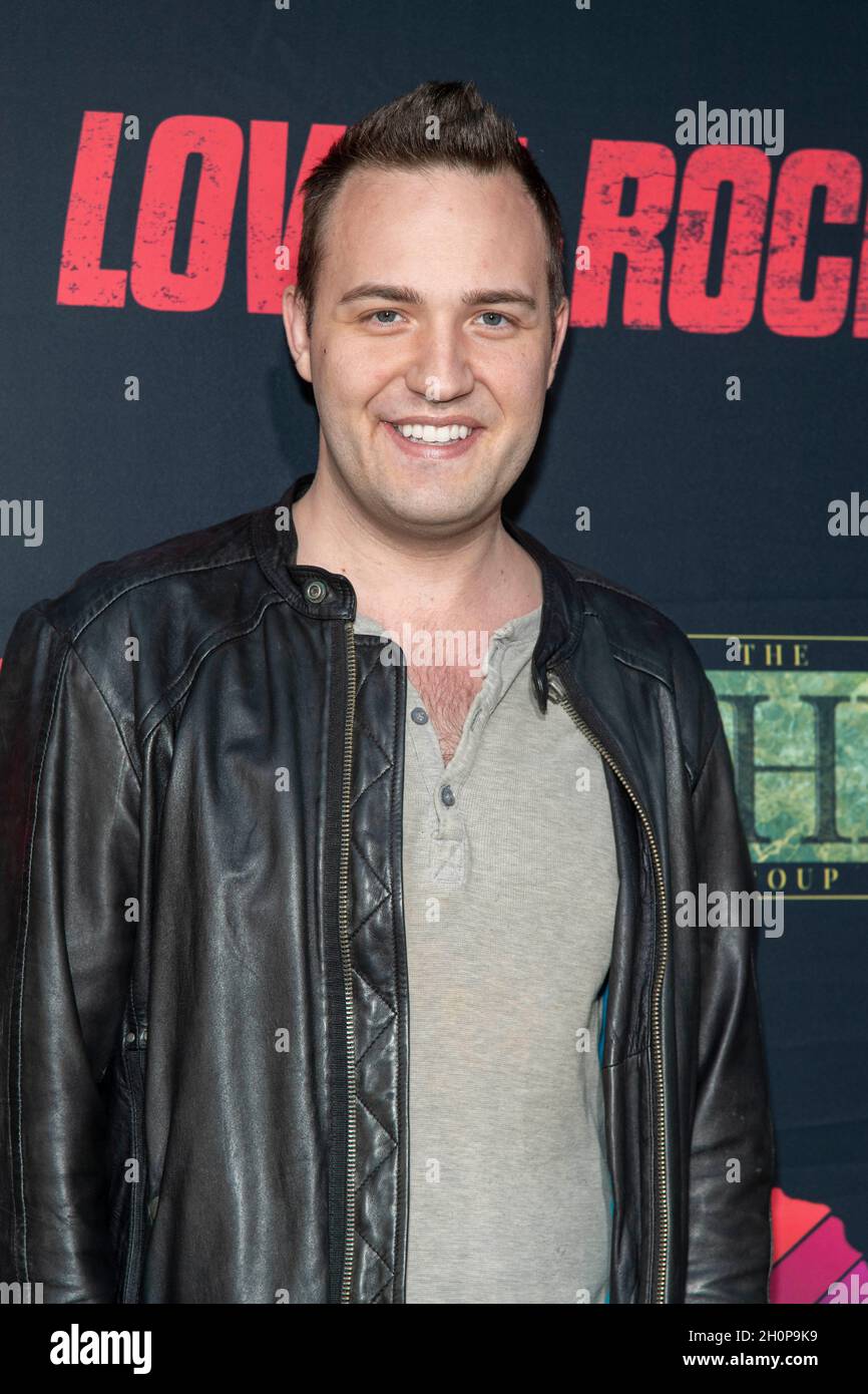 Pinnacle peak pictures hi-res stock photography and images - Alamy