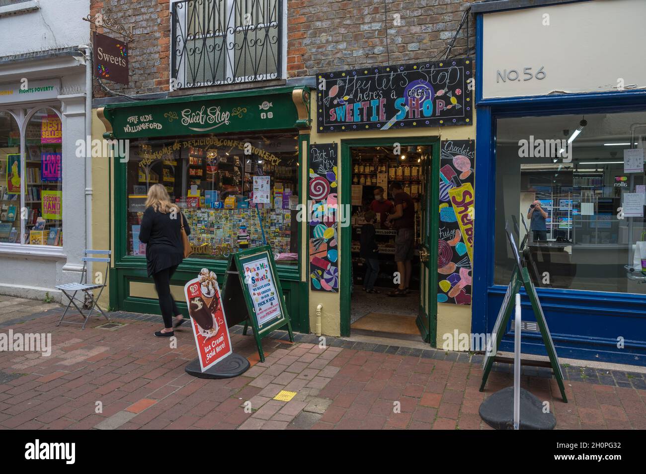 Olde Wallingford Sweet Shop. St. Mary's Street, Wallingford ...