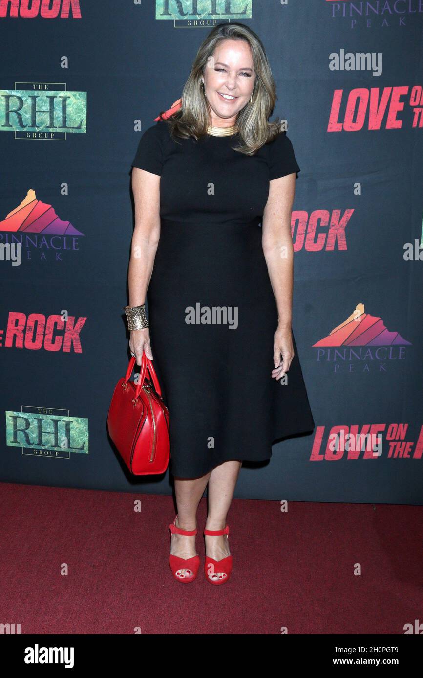 Los Angeles, CA. 13th Oct, 2021. Erin Murphy at arrivals for LOVE ON ...