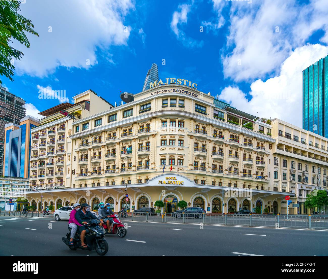 Palace royal along a busy boulevard with French architectural style ...