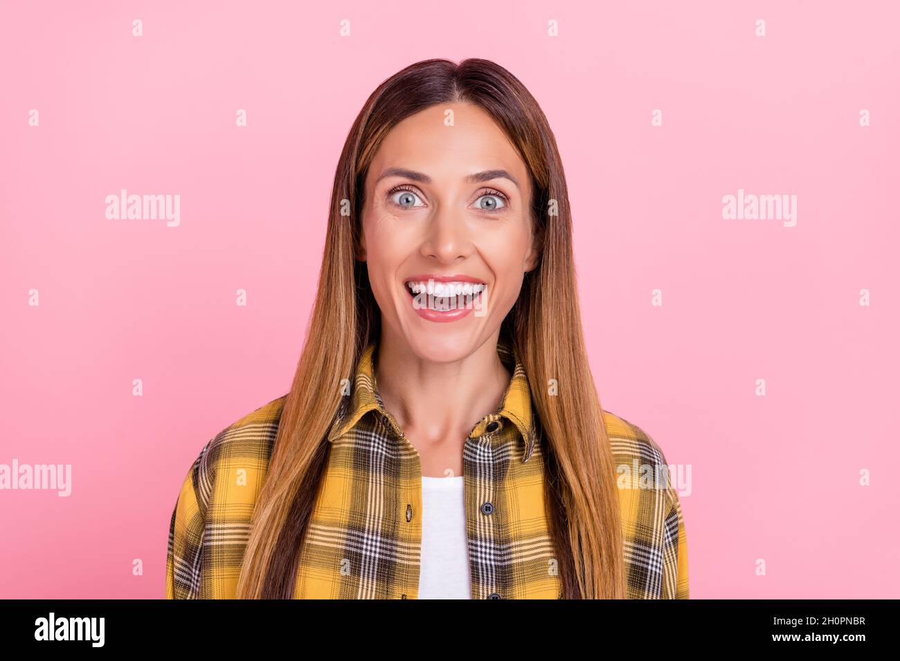 Photo of cheerful impressed person look camera cant believe toothy ...