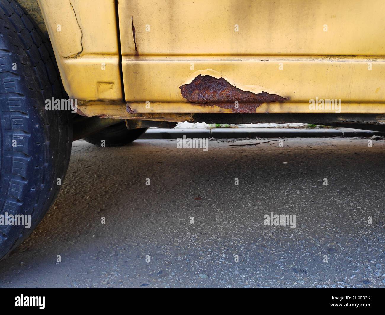 Rusting door sill in an old car. Weather damage in vehicle Stock Photo ...
