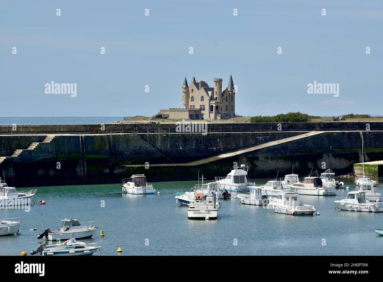 Turpault castle hi-res stock photography and images - Alamy