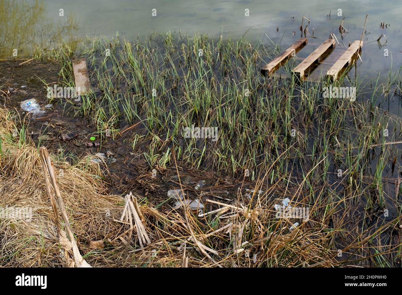 Rubbish refuse recycle landfill environment hi-res stock photography ...