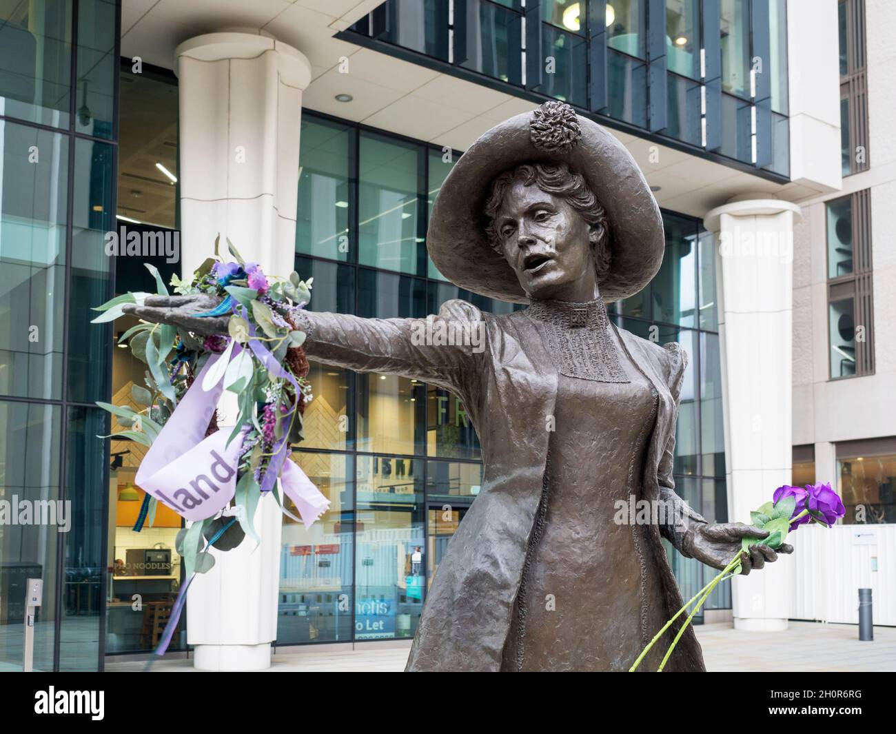 Emmeline pankhurst centre hi-res stock photography and images - Alamy