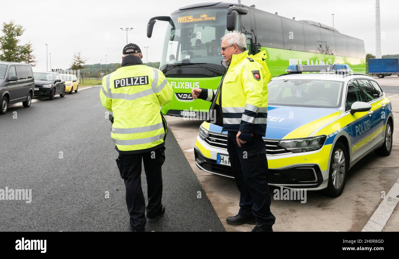 Flixbus long distance bus control police control safety distance lk hi ...