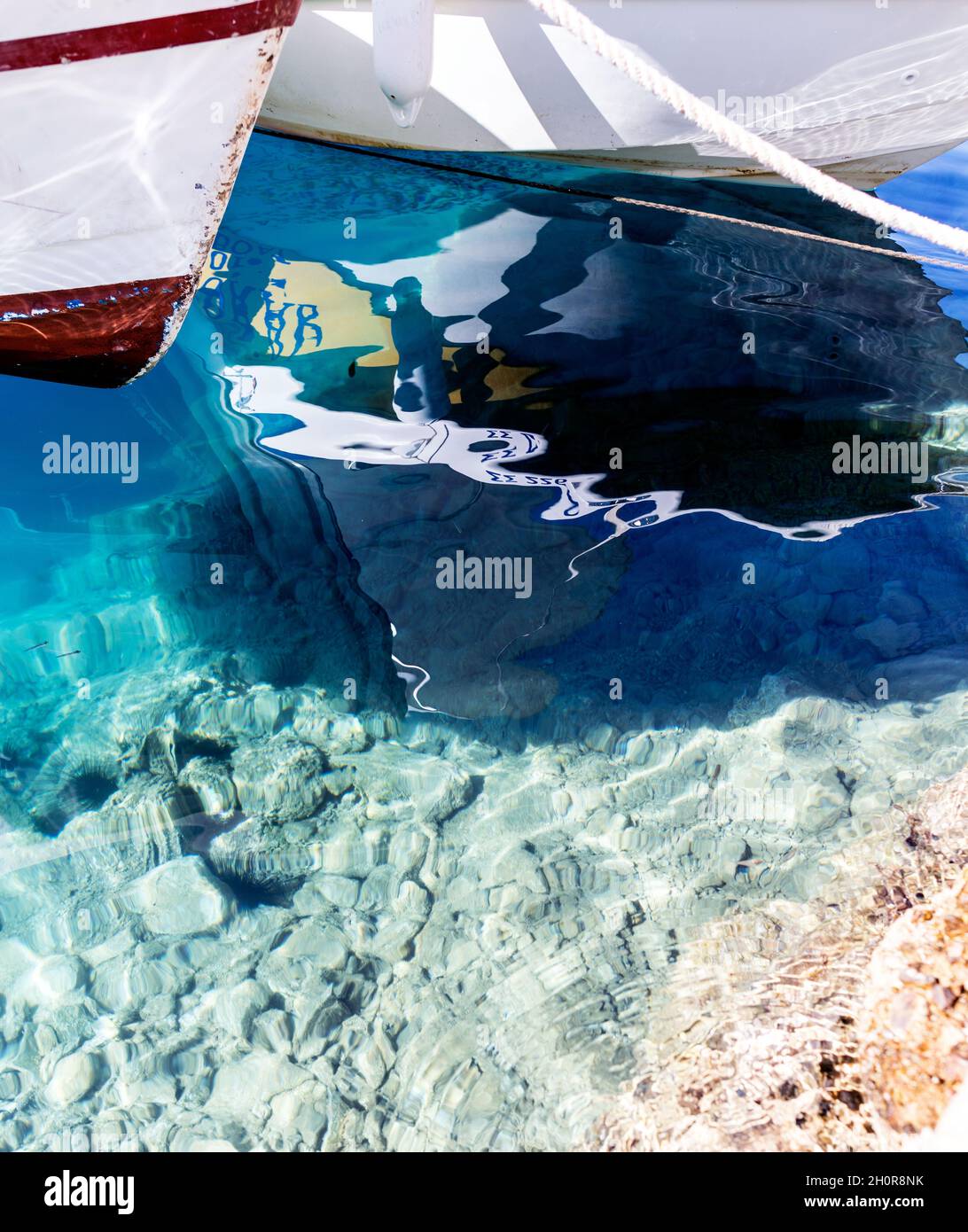 Sunny reflections sea hi-res stock photography and images - Alamy