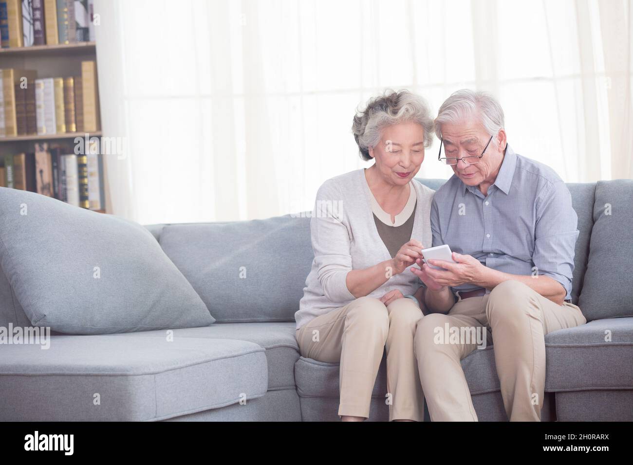 Old chinese phone hi-res stock photography and images - Alamy