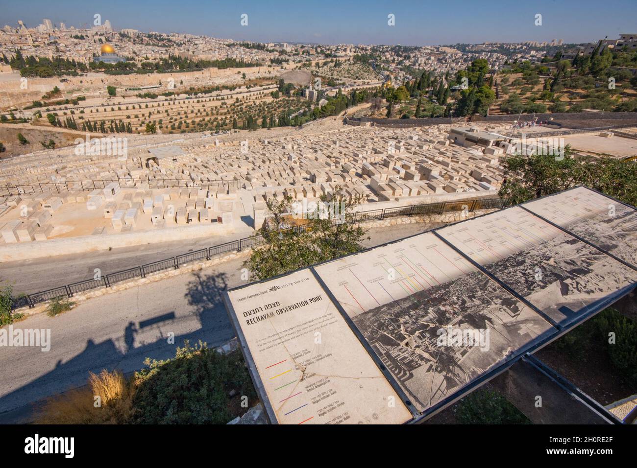 Old graveyards of the world hi-res stock photography and images - Alamy
