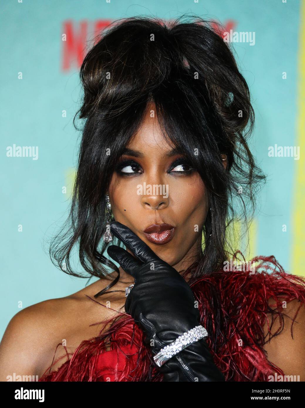 LOS ANGELES, CALIFORNIA, USA - OCTOBER 13: Singer Kelly Rowland arrives ...