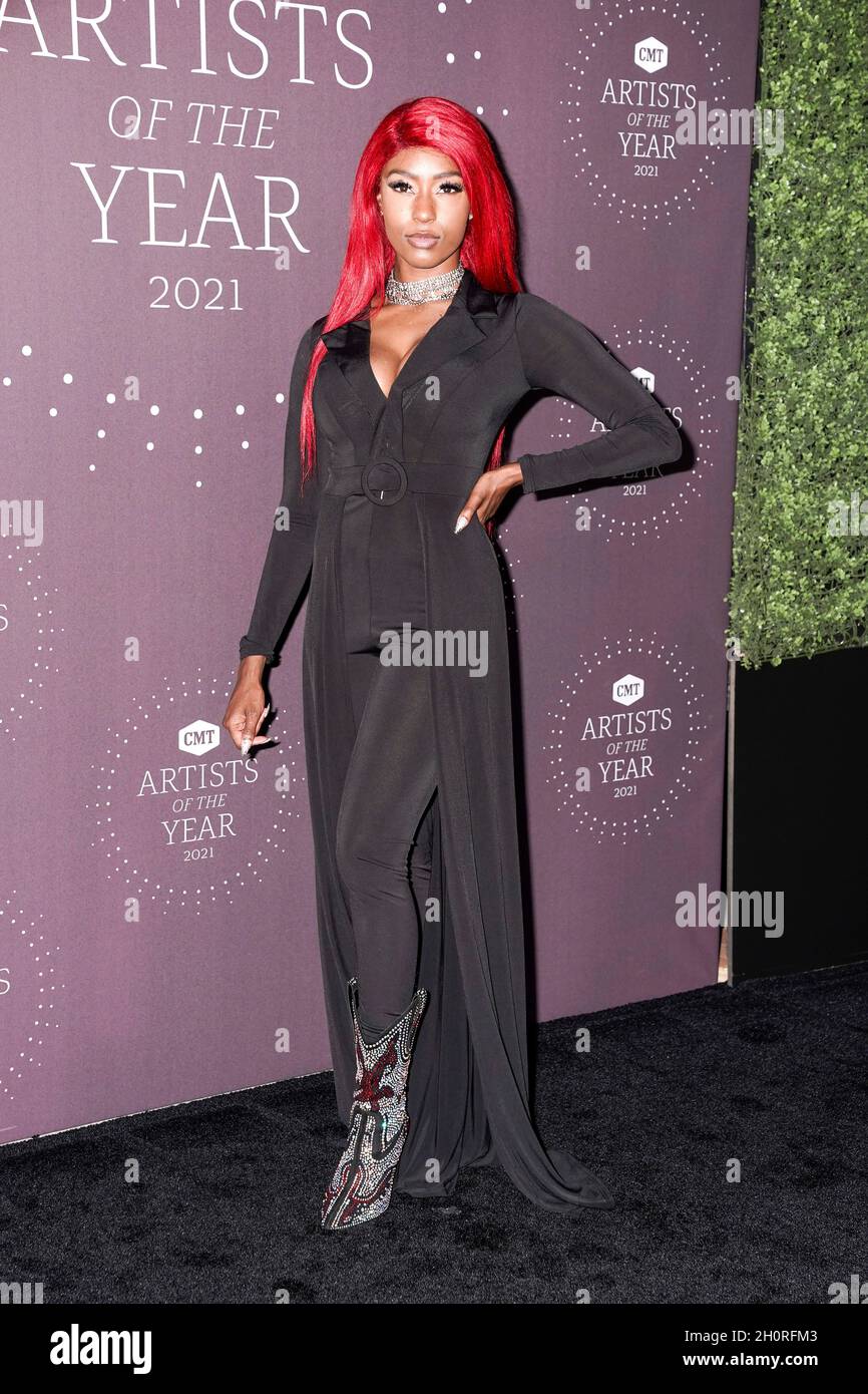 Reyna Roberts attends the 2021 CMT Artist of the Year on October 13 ...