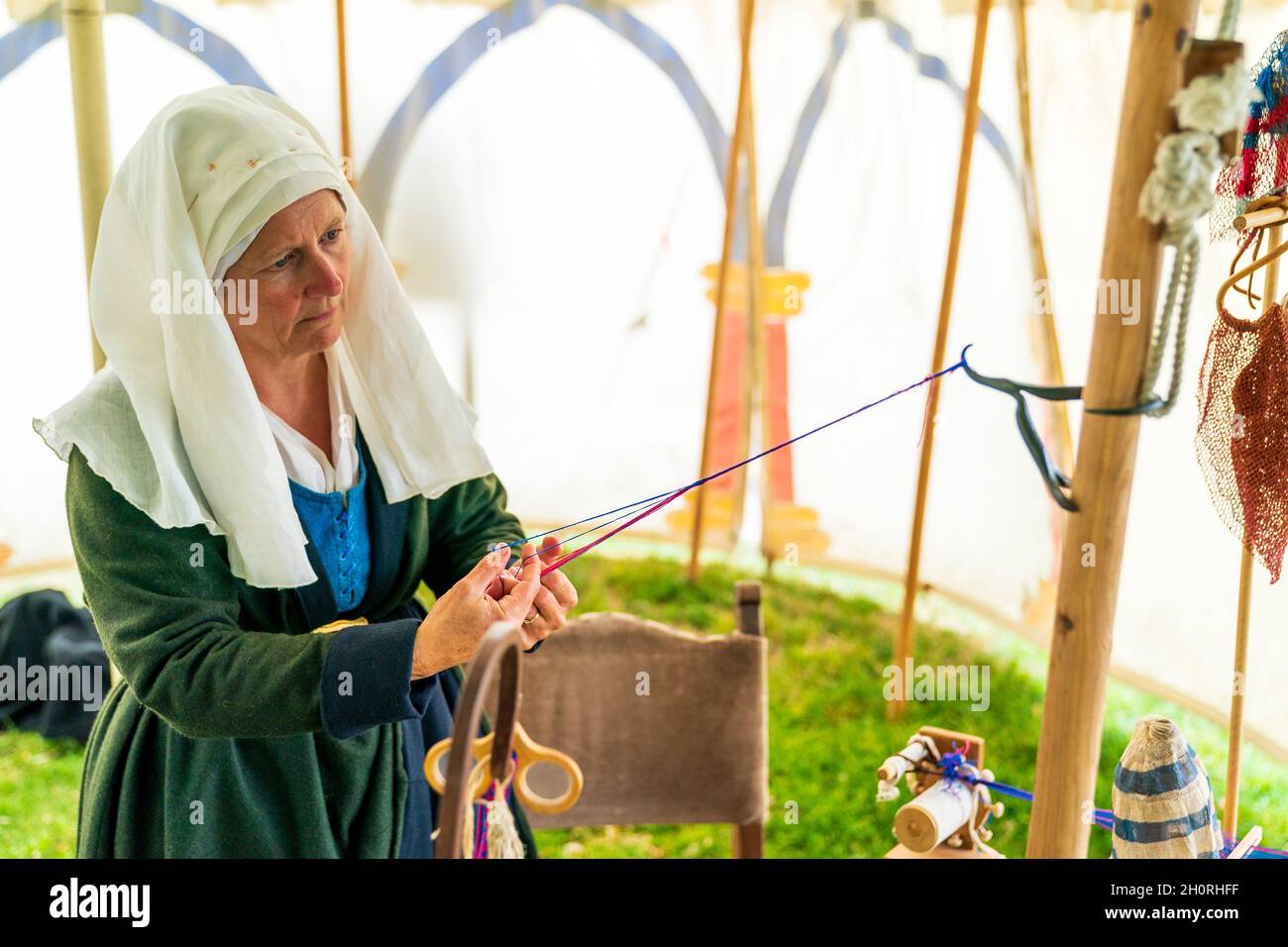 Medieval weaving hi-res stock photography and images - Alamy