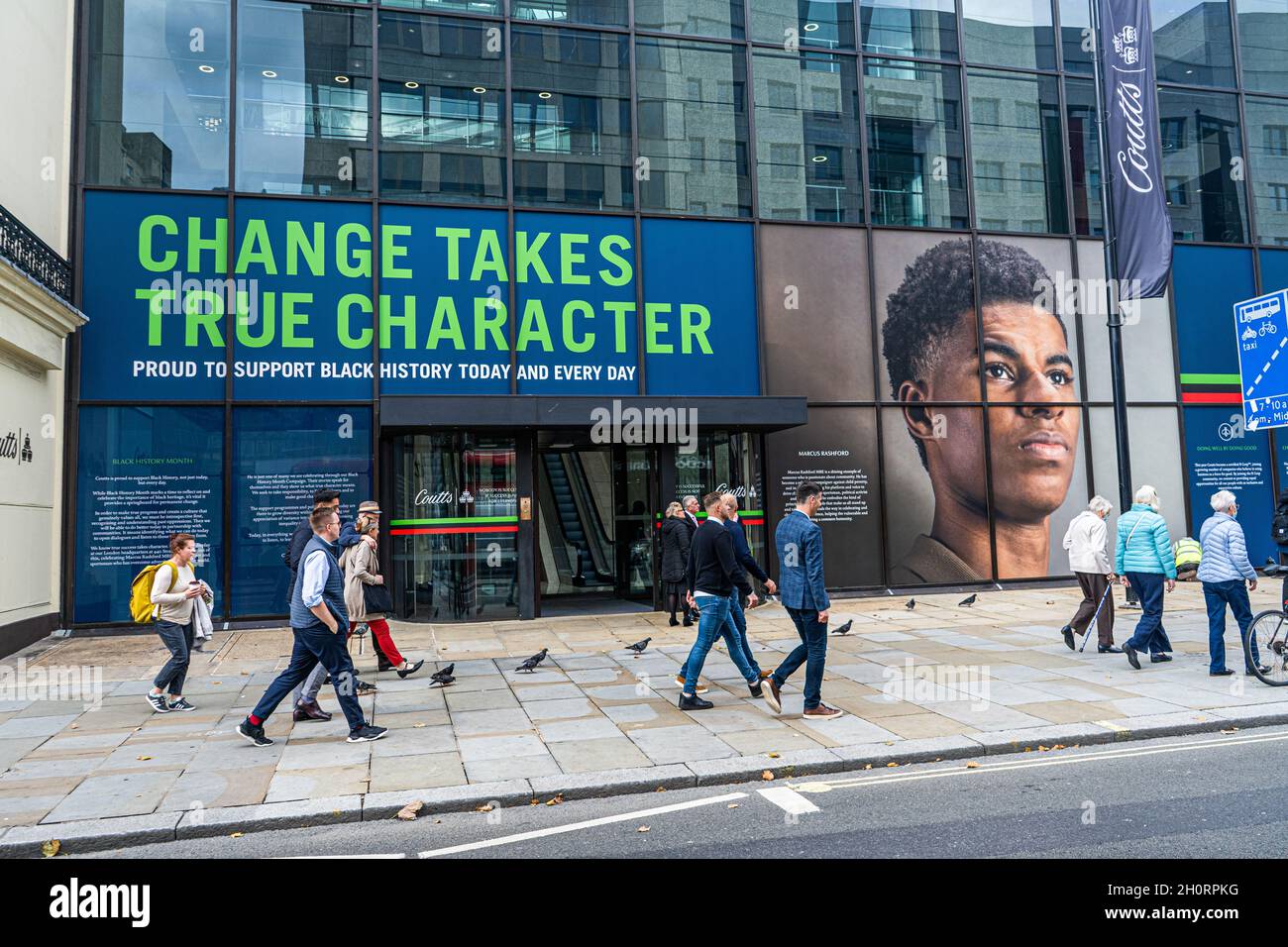 LONDON, UK. 14 Oct, 2021. Coutts private bank in The Strand celebrates ...