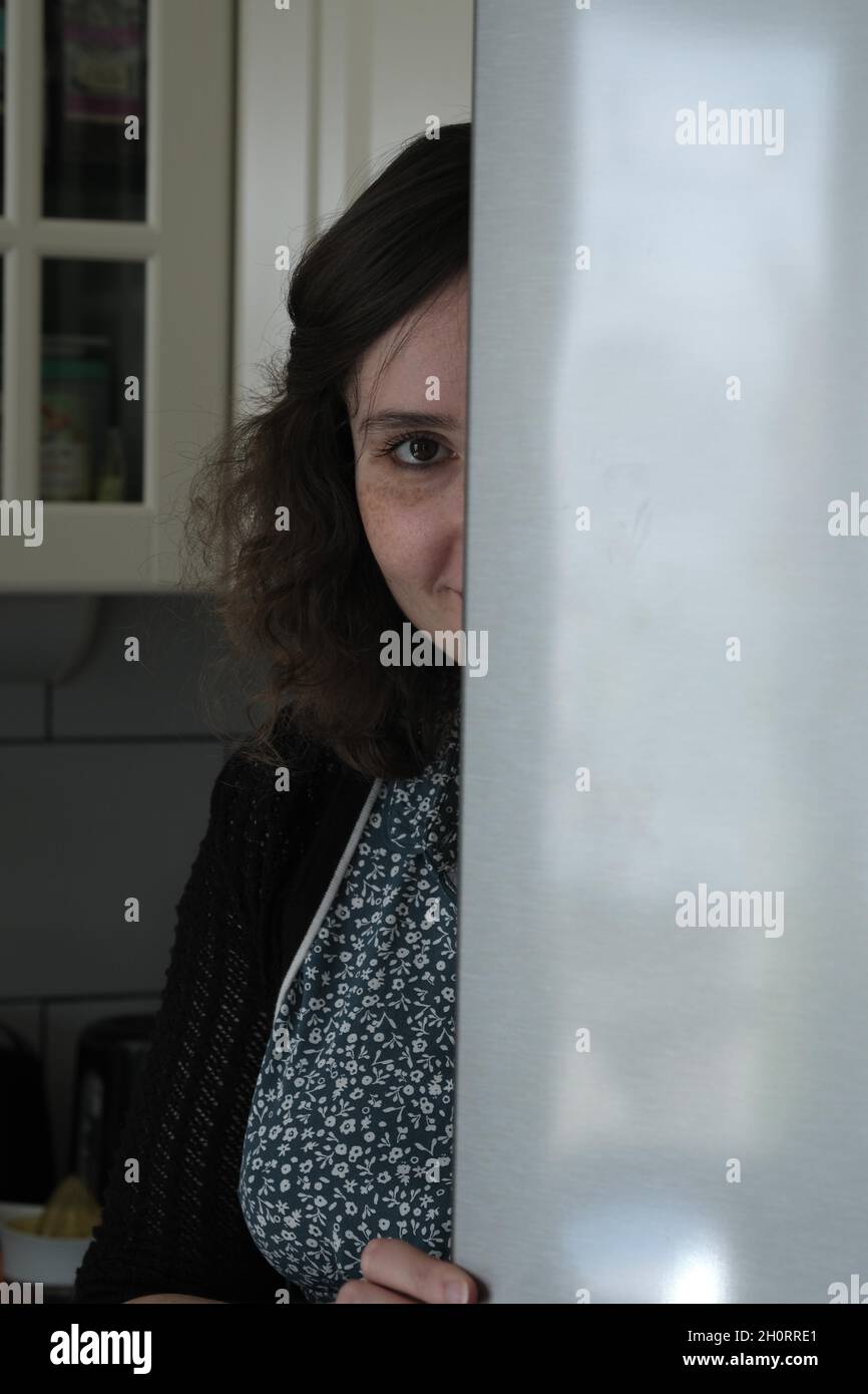 Front door hiding hi-res stock photography and images - Alamy