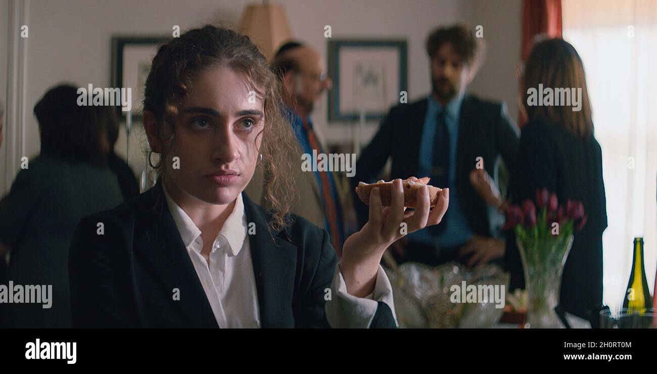 Emma seligman rachel sennott hi-res stock photography and images - Alamy