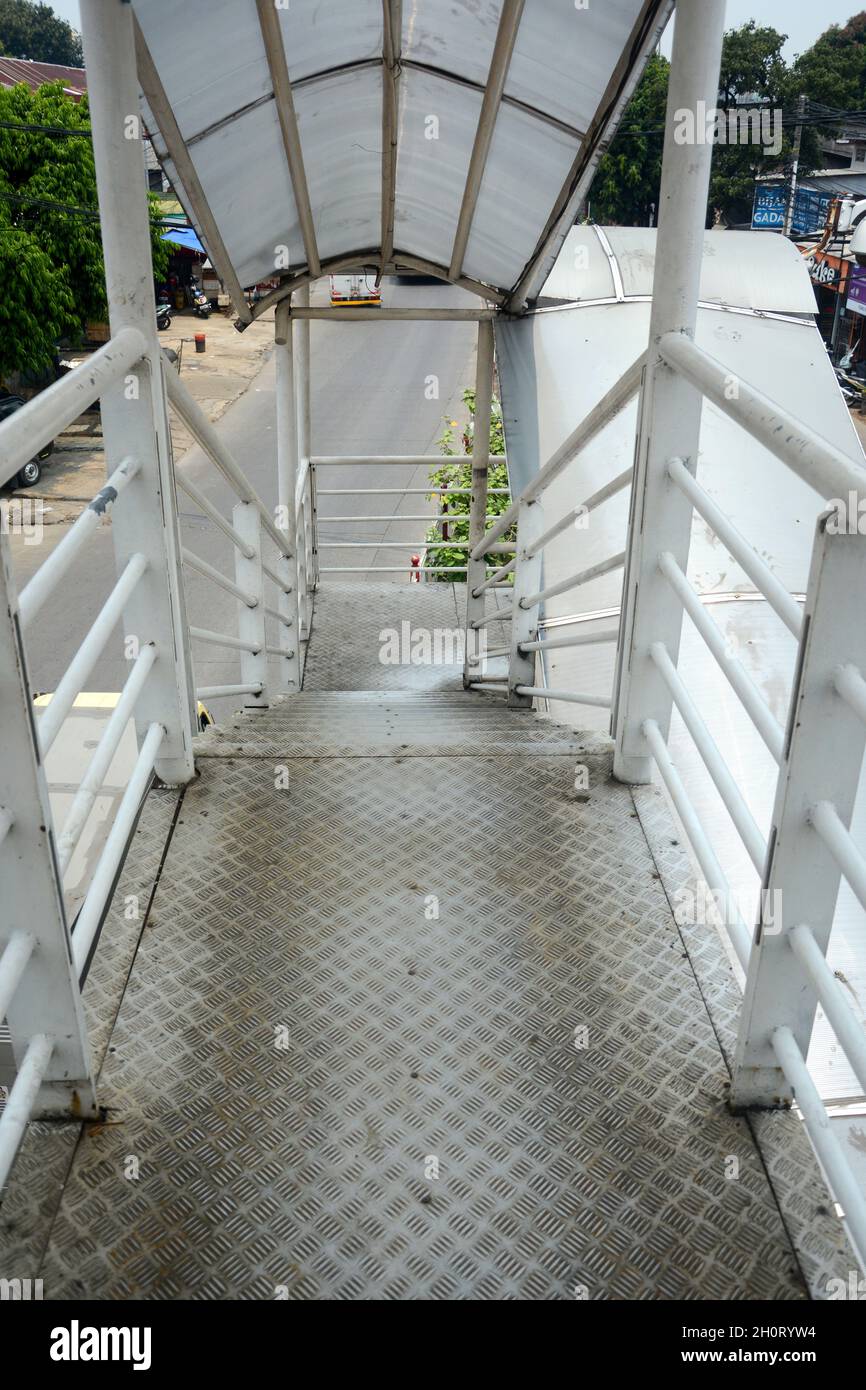 Construction of pedestrian bridge in Jakarta, Indonesia Stock Photo - Alamy