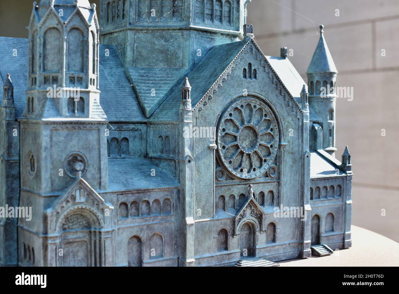 Miniature sculpture of the former consistorial synagogue on the Quai ...