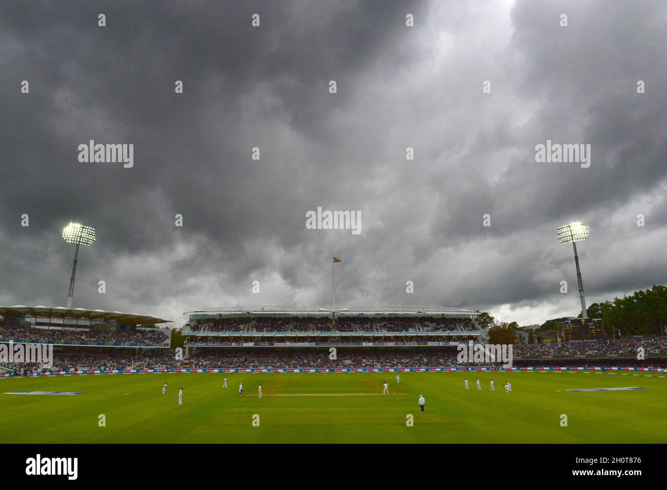 Grandstand lords cricket ground hi-res stock photography and images - Alamy