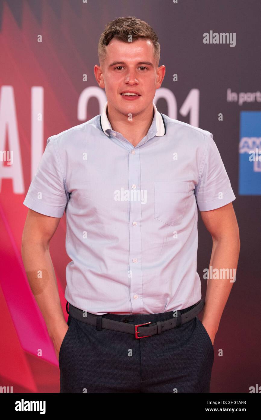 LONDON, ENGLAND - OCTOBER 13: Shaun Thomas attends the World Premiere ...